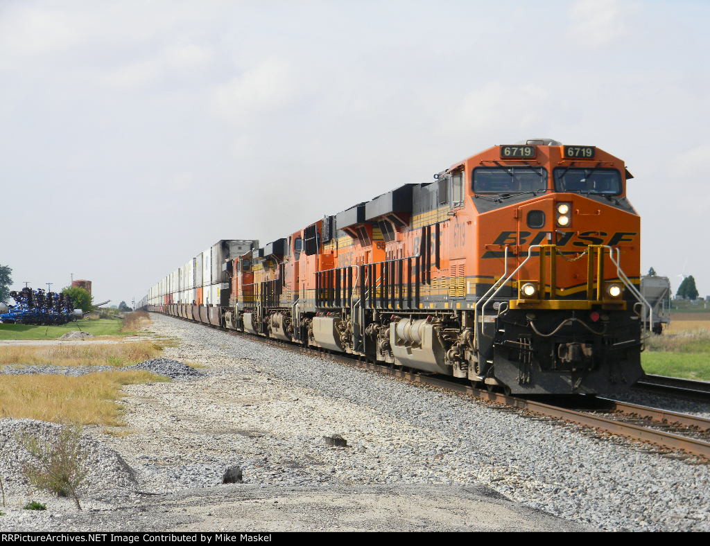 BNSF 6719